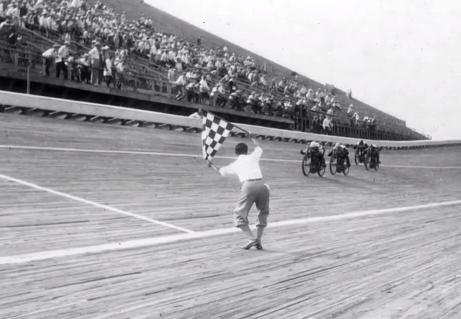 Board Track Racing – Classic Racing Spirit